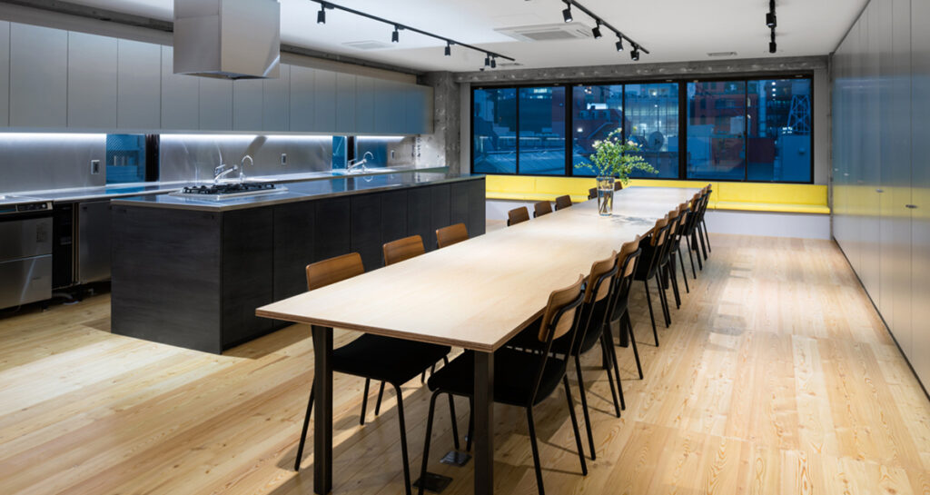 メンカラ黄の推し会にぴったりのレンタルスペース｜パティア新御茶ノ水店 | Patia Magazine | キッチン付きレンタルスペース・レンタルキッチン・キッチンスタジオPatia(パティア)